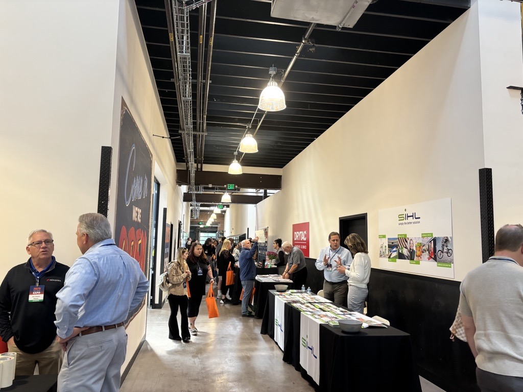 Lindenmeyr Munroe Hosts Fourth Annual Wide-format Expo